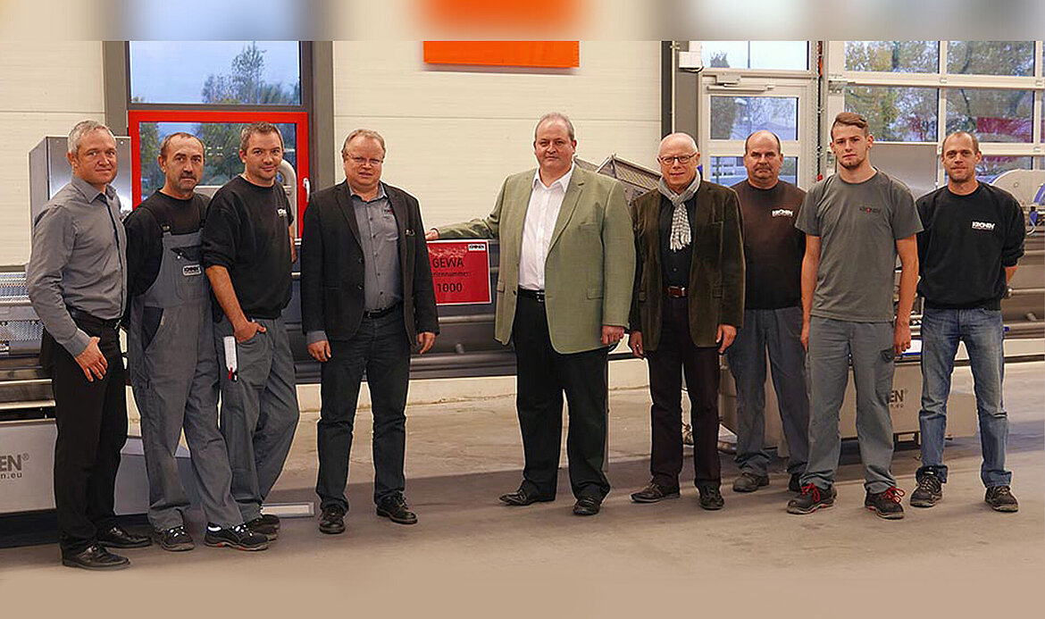 Die Verarbeitungslinie bei Adam Theis GmbH integriert zwei ...